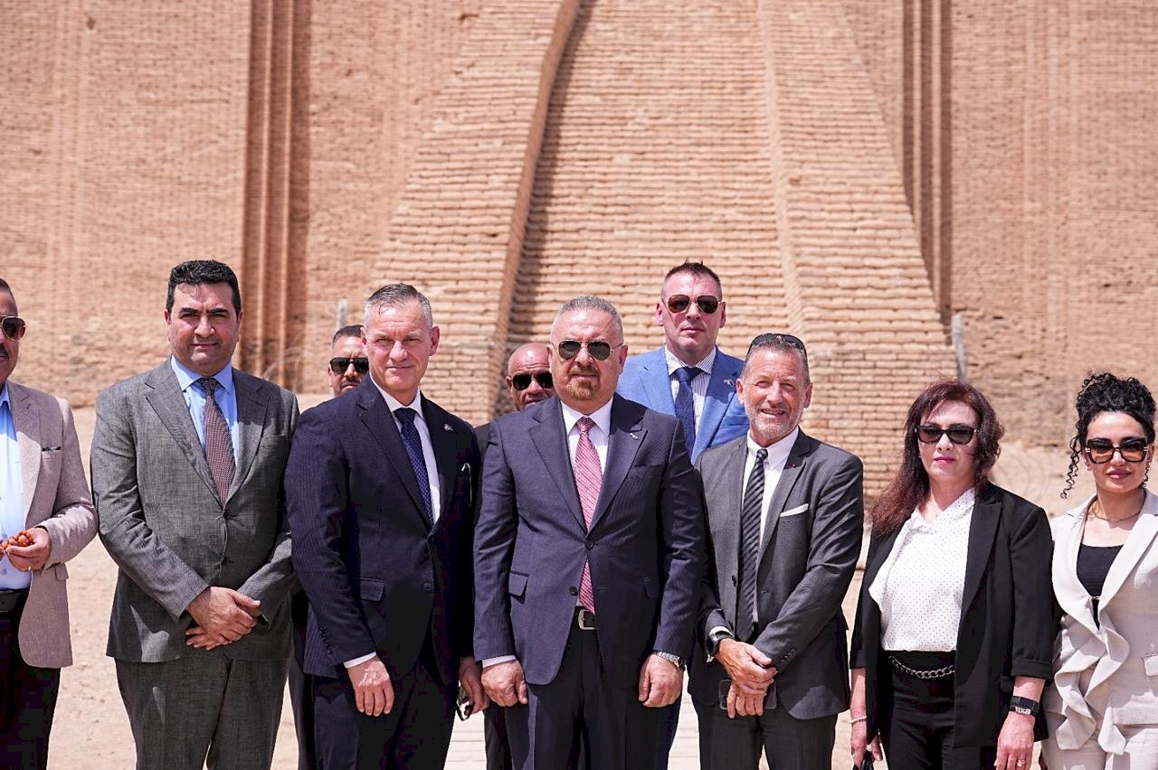EUAM Iraq discusses countering violent extremism in DHI QAR with law ...